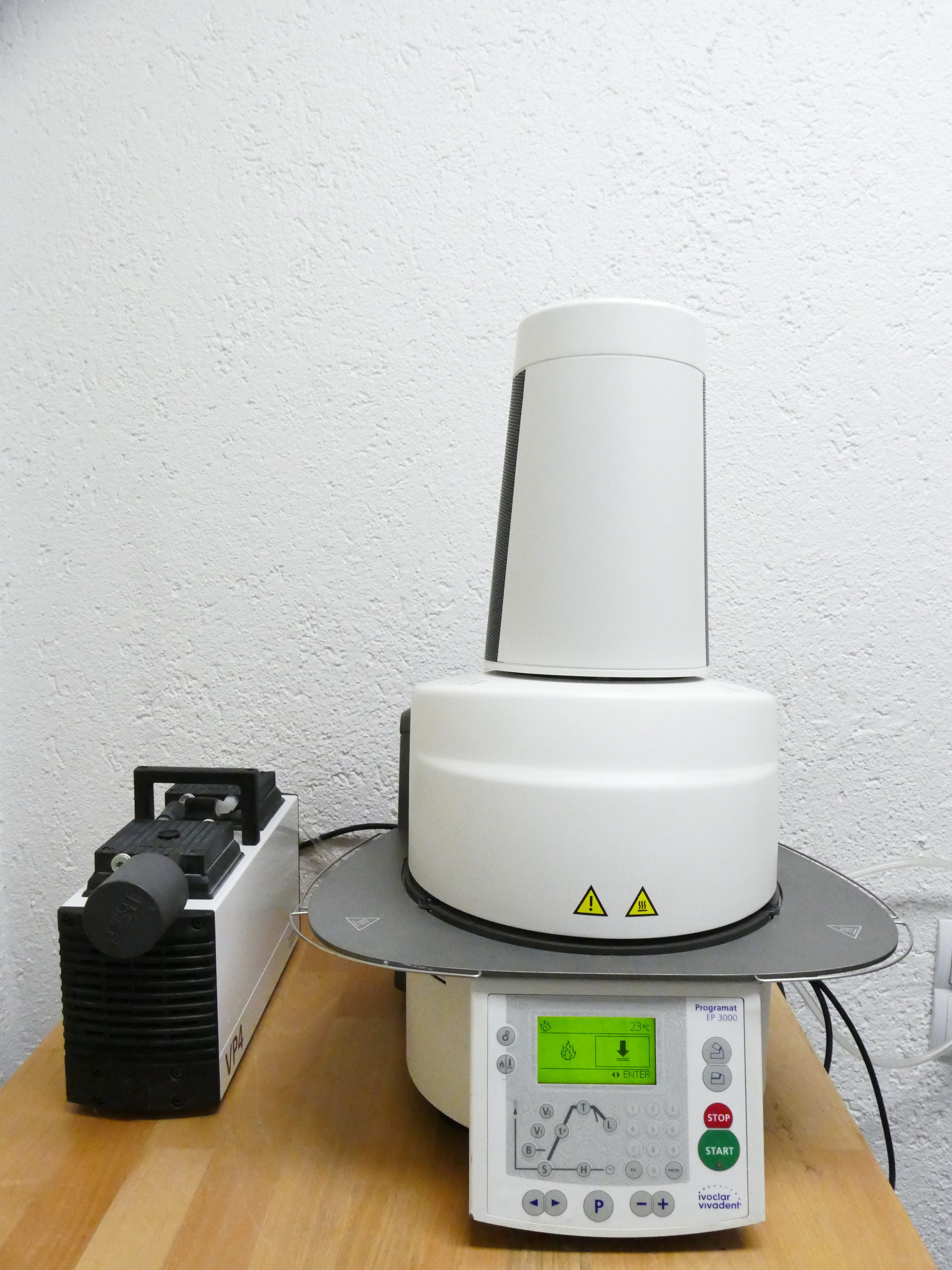Ivoclar Programat EP 3000 Keramikpressofen EP3000 mit VP4 Pumpe 8661 ...