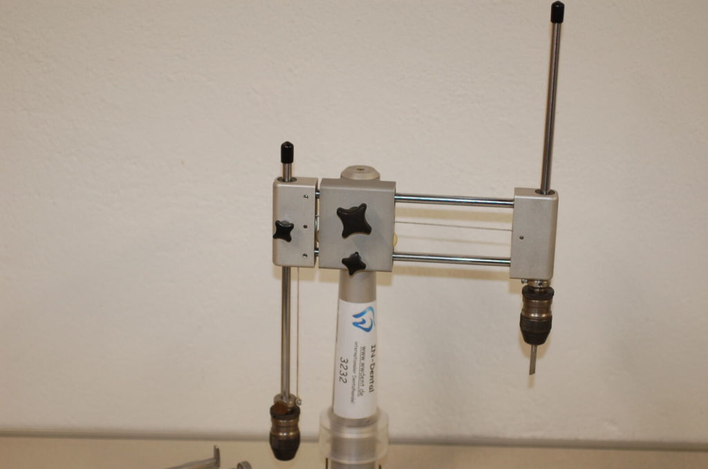 Parallelometer Vermessungsgerät grau Dental Zahntechnik mit Modelltisch ...